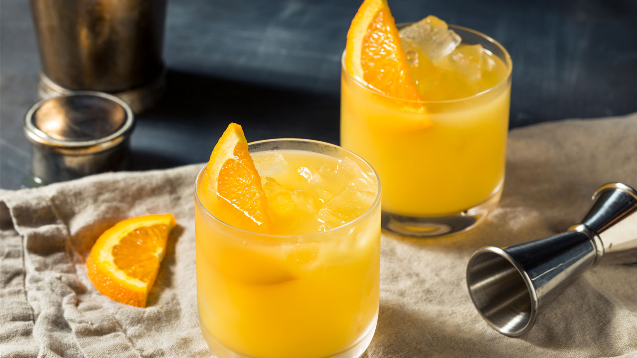 Screwdriver Drink Recipe (with Video)